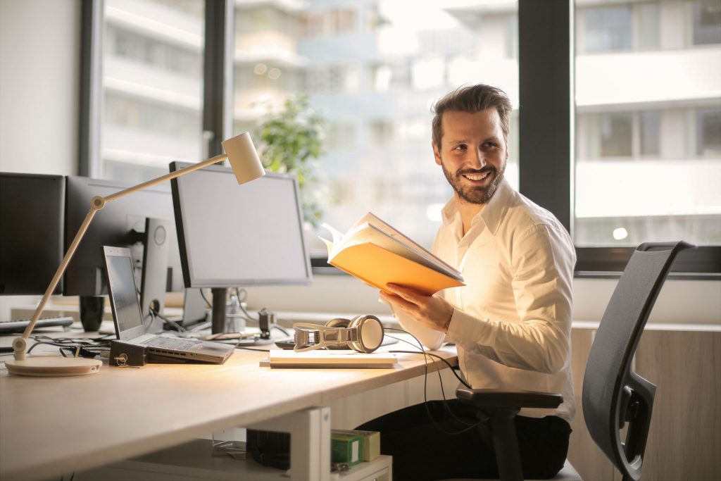 Tips for effectively communicating with an injured worker - HSI SOLV